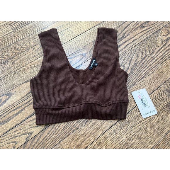 Year of Ours | Intimates & Sleepwear | Nwt Year Of Ours Deep V Crop ...